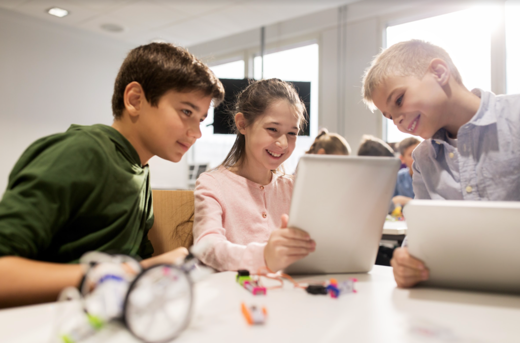 Lower KS2 RSE & PSHE | Consuming Online Information